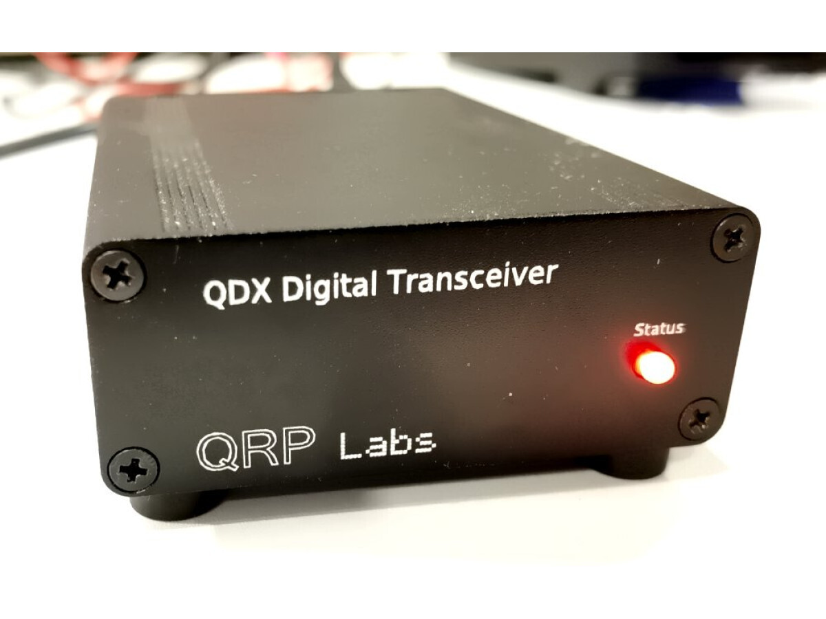 Hans G0UPL OM が新しい Digital Mode Transceiver を開発し、QRP Labs から発売される: SDR で BCL を